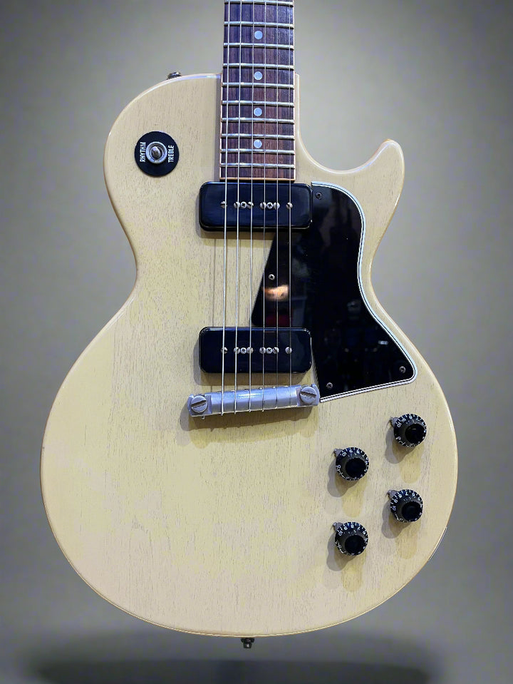 Gibson Les Paul Guitar - Quality Guitars & More | Guitar Bros